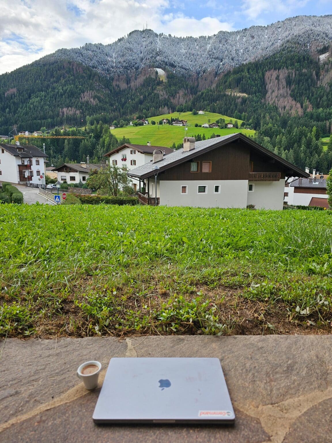 The 12 Hacker "Battlestations" of the Holidays | @Bugcrowd